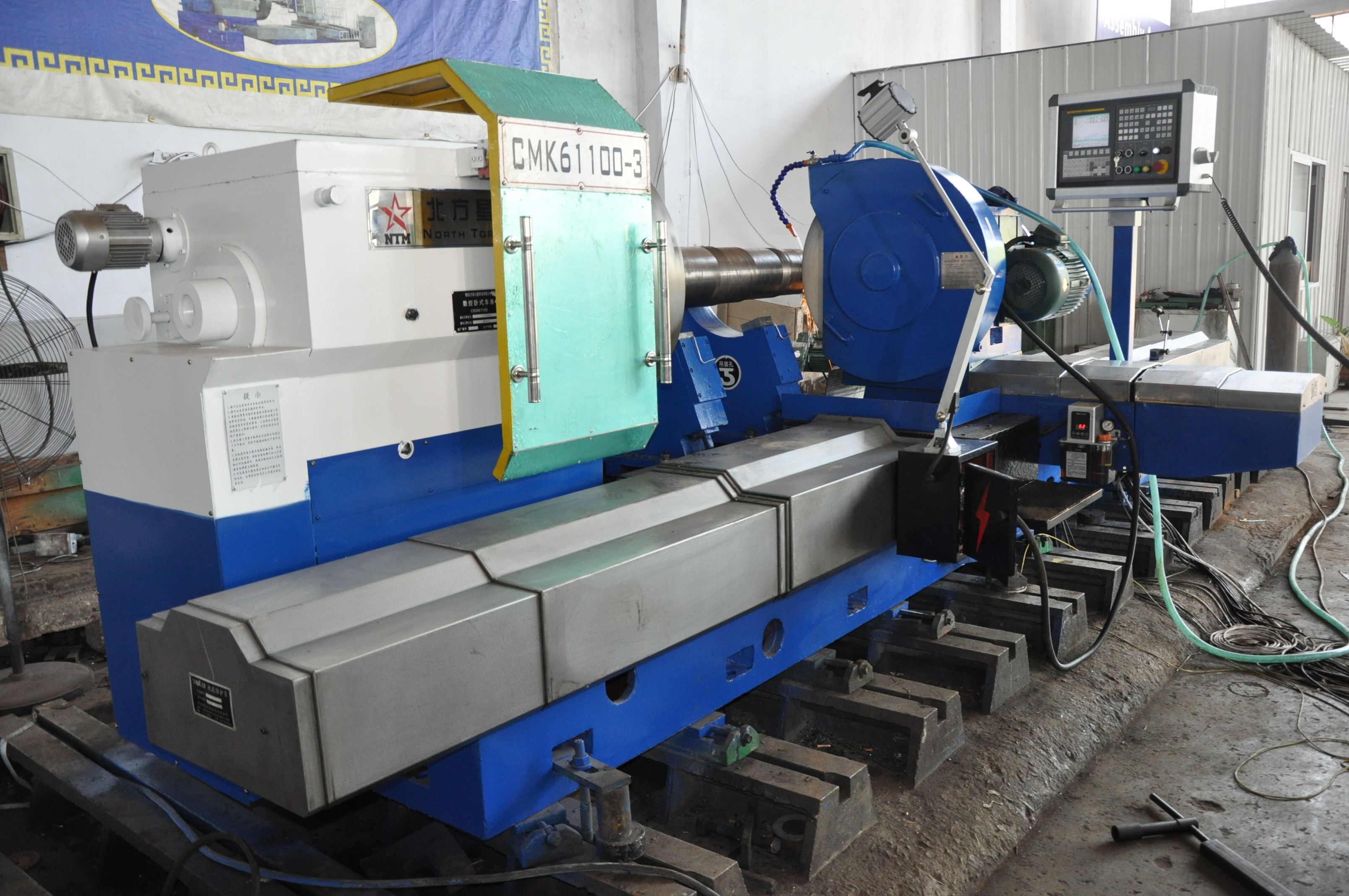Horizontal Lathe Machine With Grinding Wheel For Turning Grinding Long ...